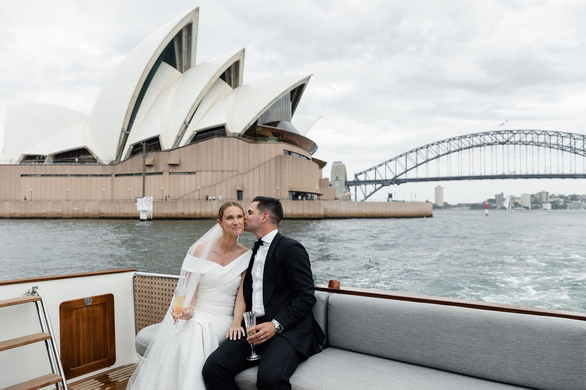 Wedding on boat 60 photos - Vianawedding.com