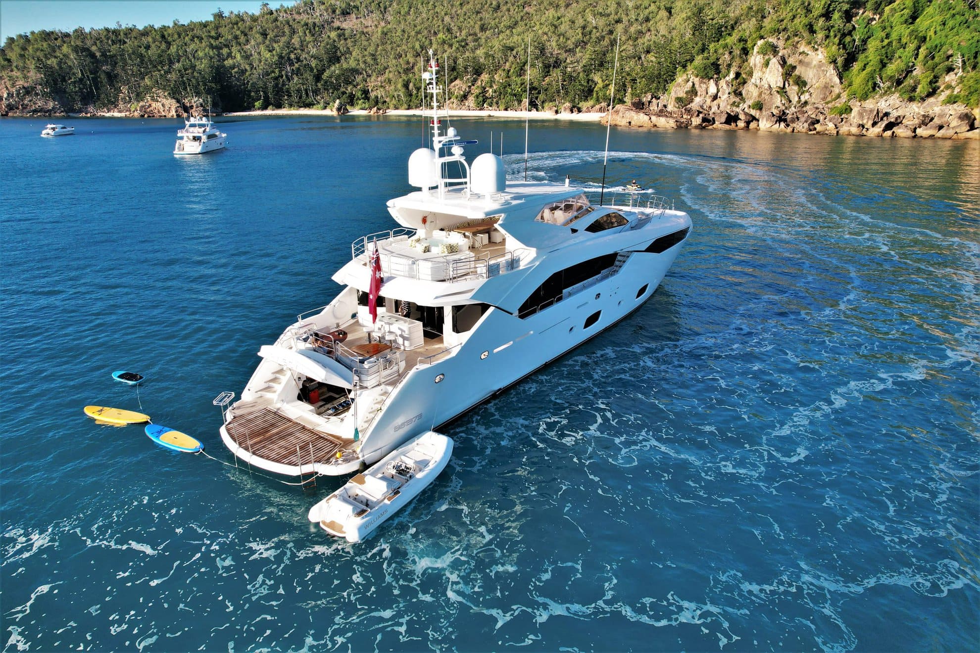 Rascal Yacht Hire - Lifestyle Charters