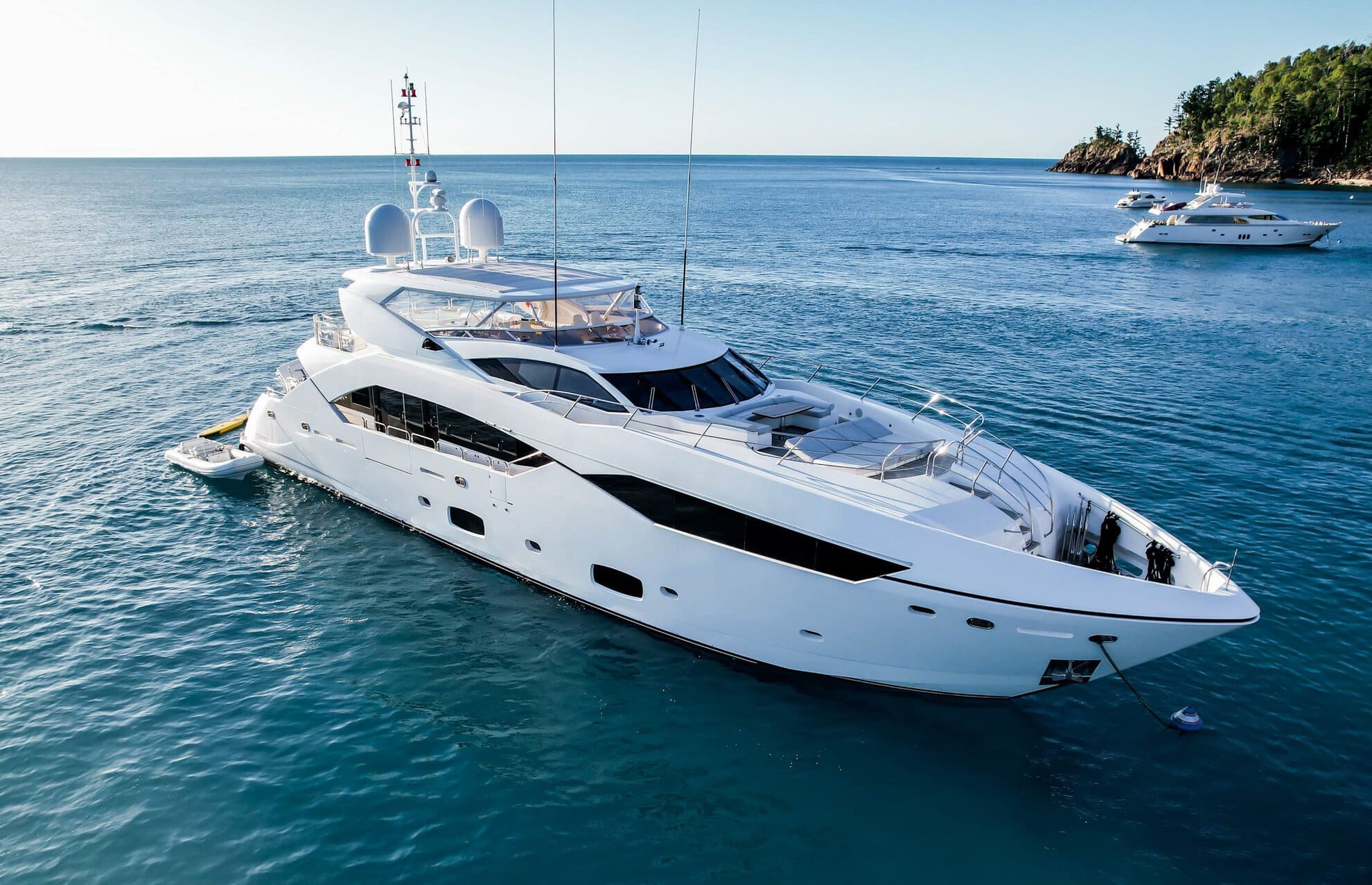 Rascal Yacht Hire - Lifestyle Charters